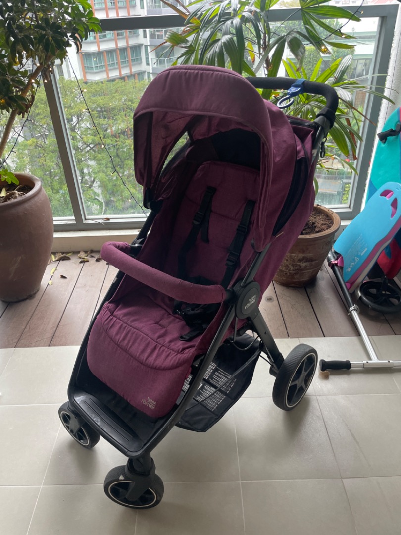 Britax Romer stroller, Babies & Kids, Going Out, Strollers on Carousell