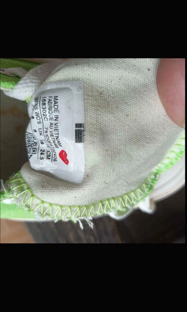 Converse x CDG neon green, Men's Fashion, Footwear, Sneakers on Carousell