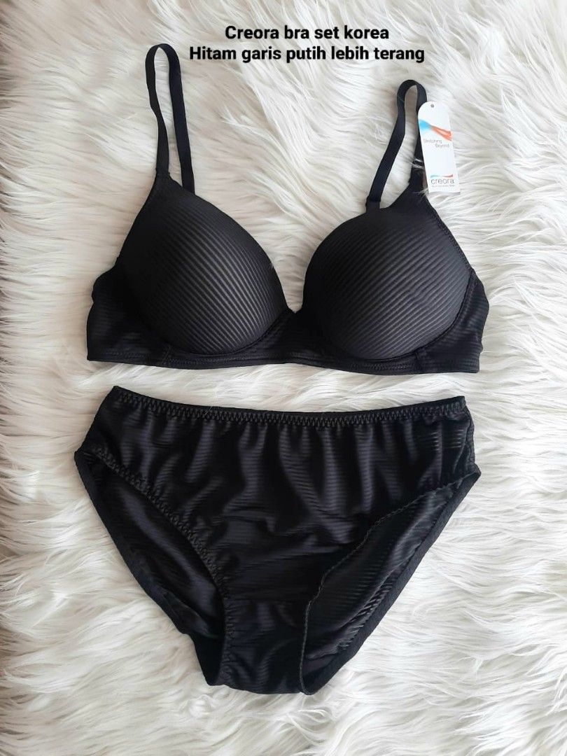 Creora Bra Set Korea simple minimalis, Fesyen Wanita, Pakaian Wanita, Lainnya di Carousell