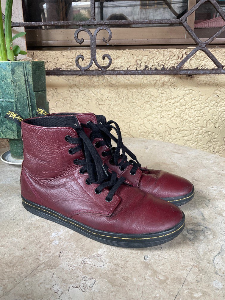 DR. MARTENS LEYTON, Women's Fashion, Footwear, Boots on Carousell