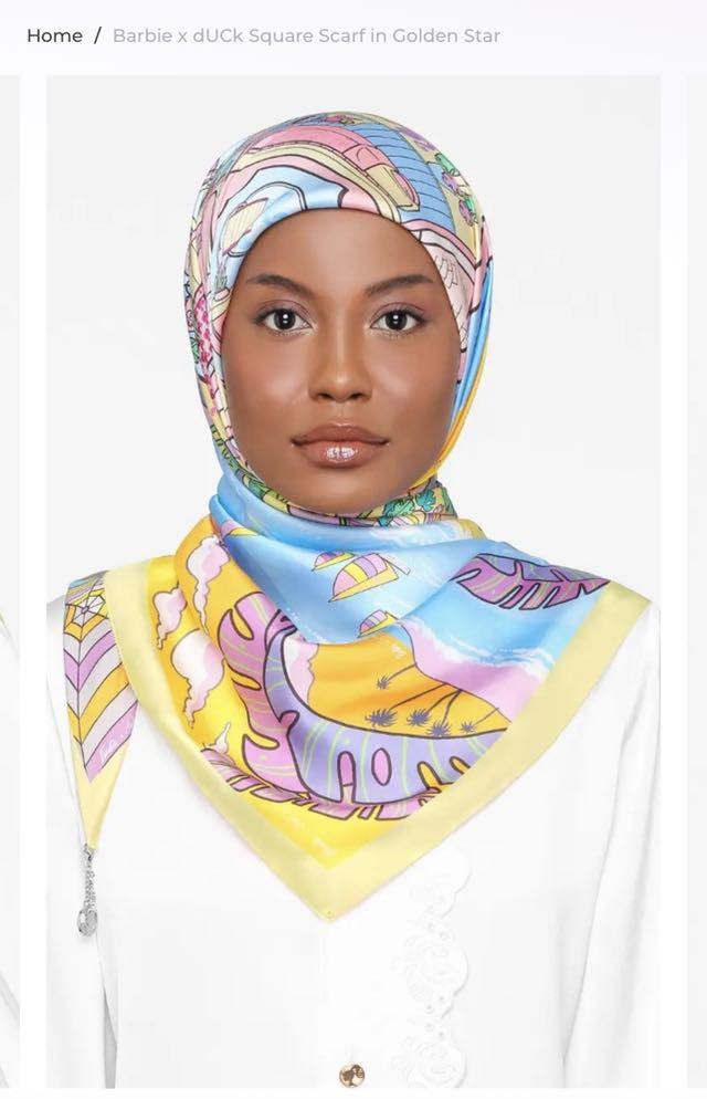 Duck Barbie square - Golden Star, Women's Fashion, Muslimah Fashion ...