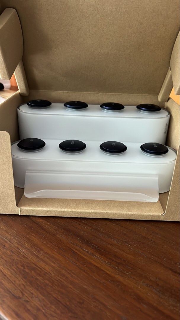 Dyson Airwrap Display Stand, Beauty & Personal Care, Hair on Carousell