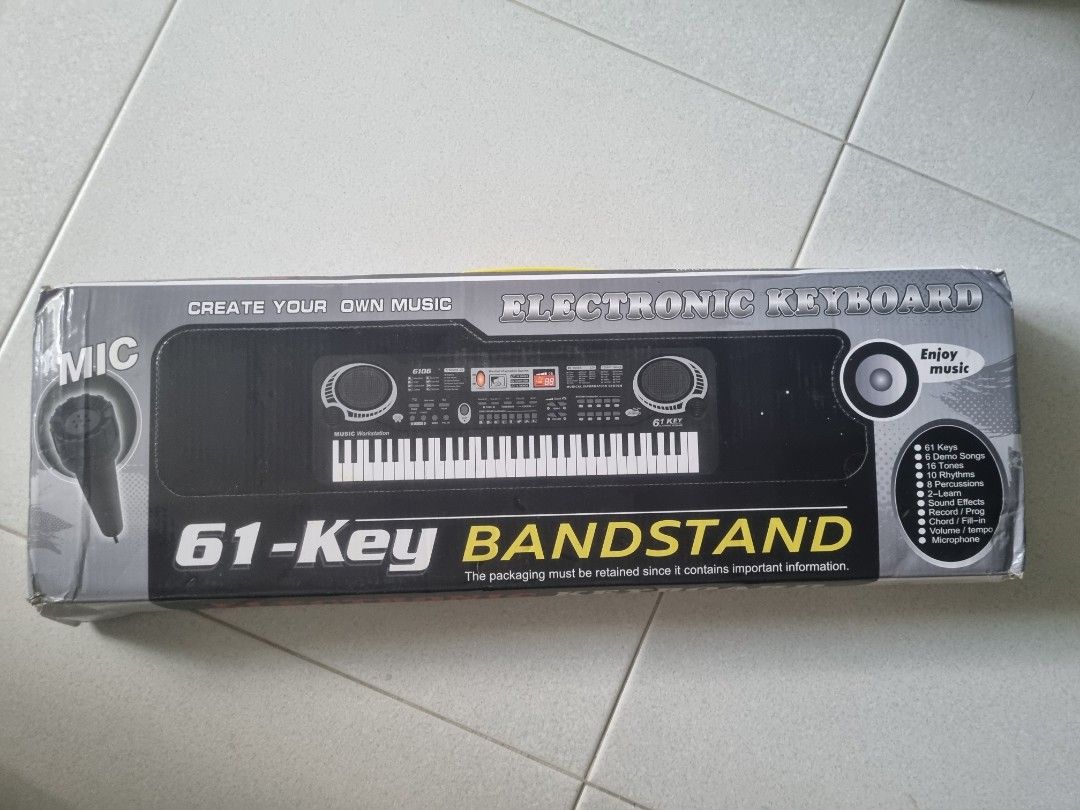Electronic Keyboard 61 Key with MIC, Hobbies & Toys, Music & Media ...