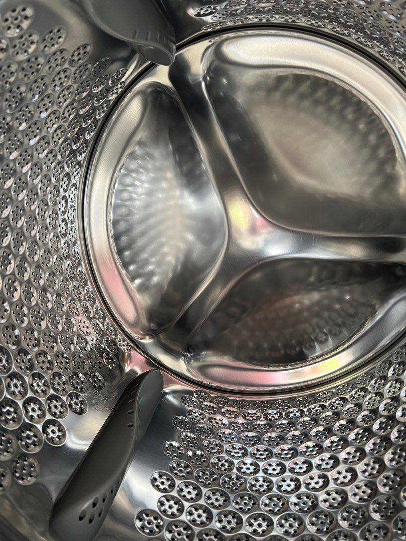 EWF1042BDWA 10kg front load washer, SensorWash and VaporCare, TV & Home ...