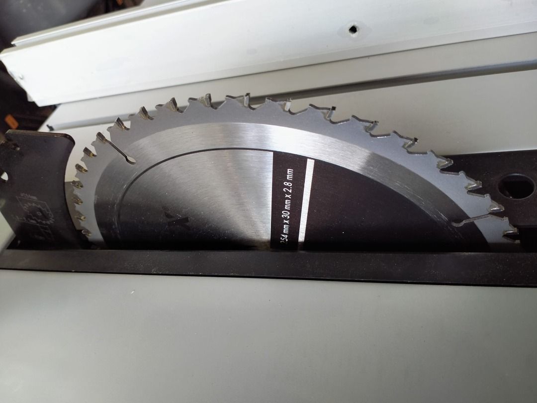 Ferrex Table Saw DX254TS, Commercial & Industrial, Construction Tools ...