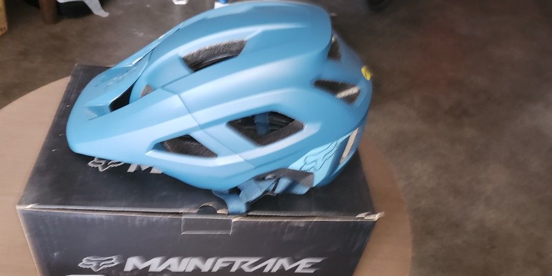 Fox helmet original, Motorbikes, Motorbike Parts & Accessories, Helmets ...