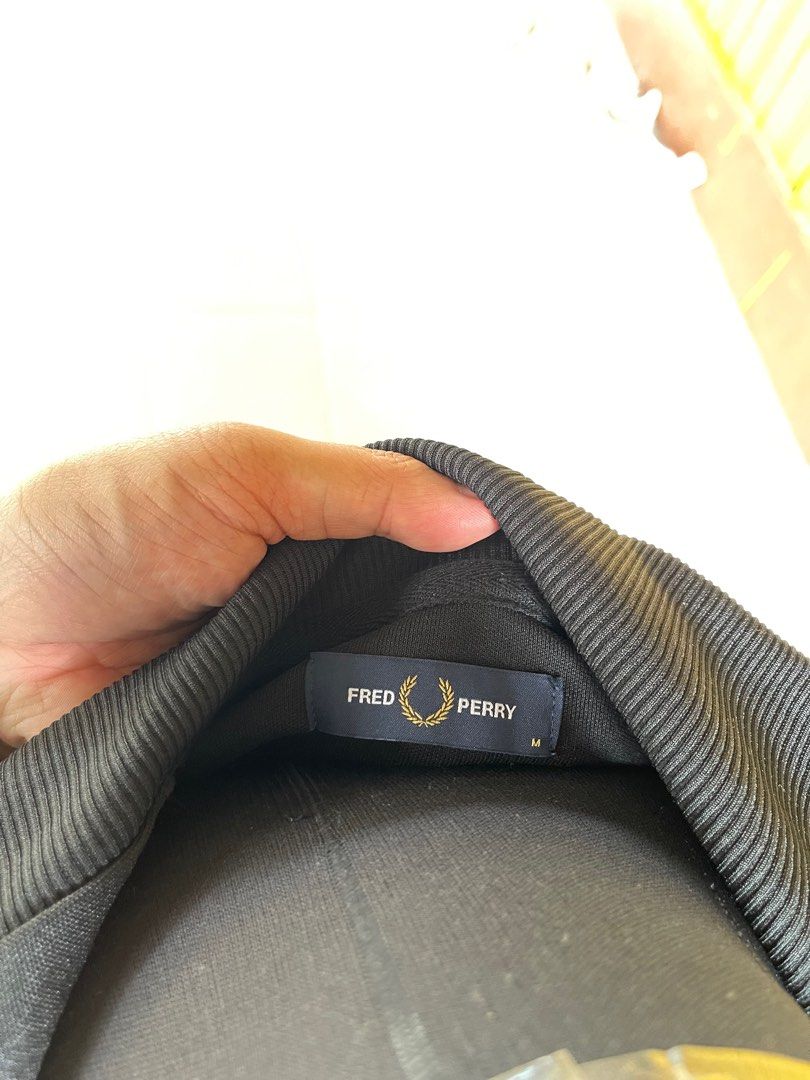 Fred Perry Tracktop, Men's Fashion, Coats, Jackets and Outerwear on Carousell