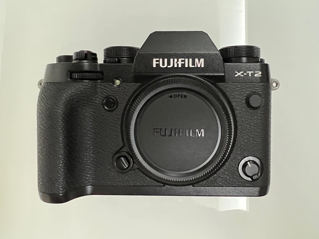 FUJIFILM XT-2 Body ONLY and Accessories , Photography, Cameras on Carousell