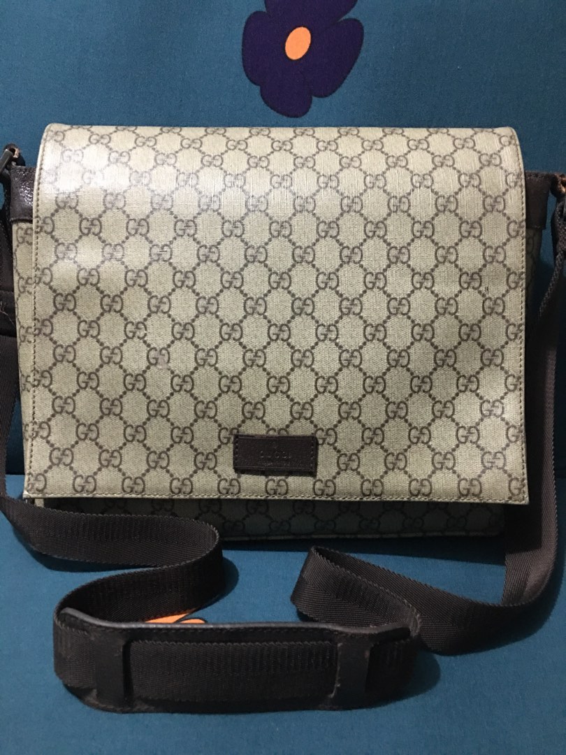 GG Supreme/Messenger bag, Men's Fashion, Bags, Sling Bags on Carousell
