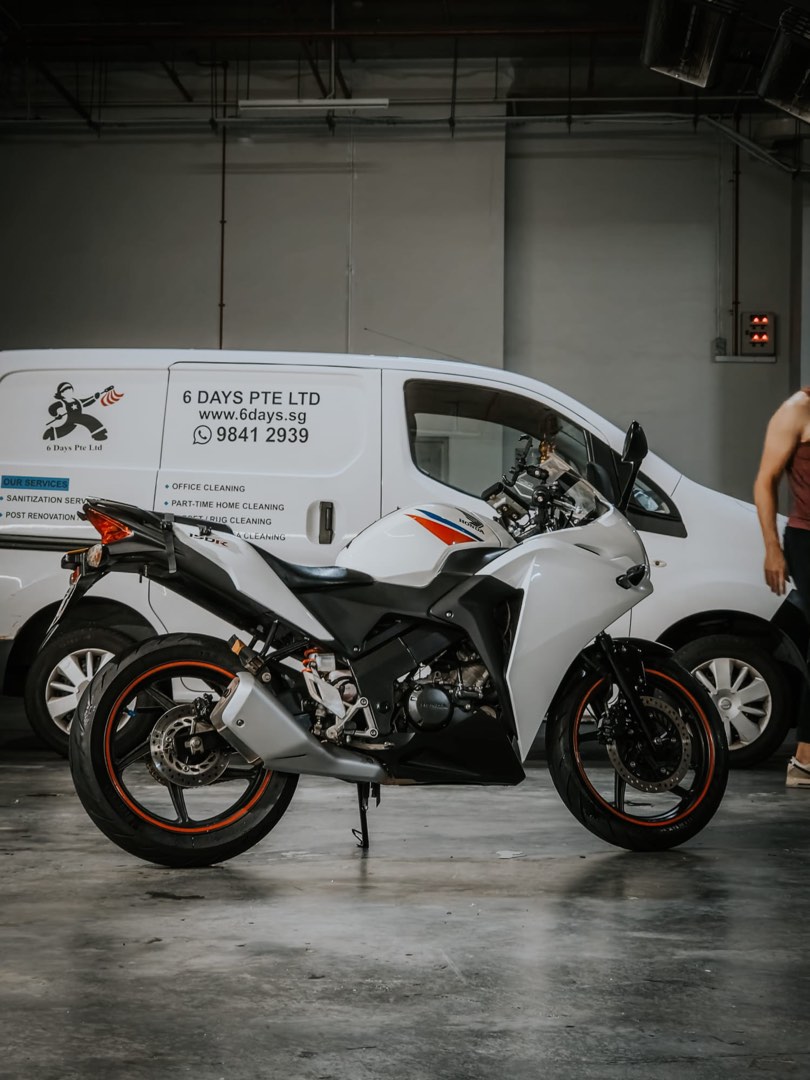 Honda CBR150R V2, Motorcycles, Motorcycles for Sale, Class 2B on Carousell