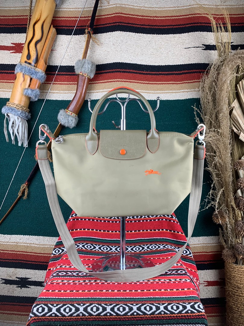 Lc Neo Club Sling, Fesyen Wanita, Tas & Dompet di Carousell