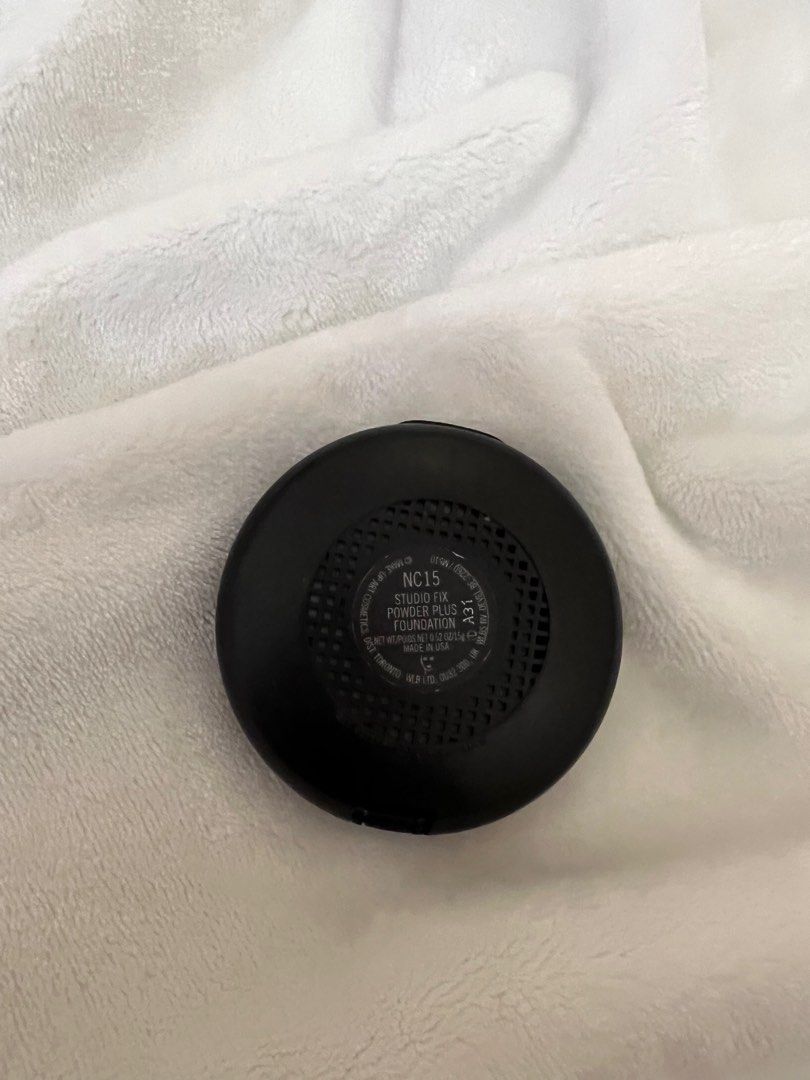 MAC NC15 powder foundation, Beauty & Personal Care, Face, Makeup on ...