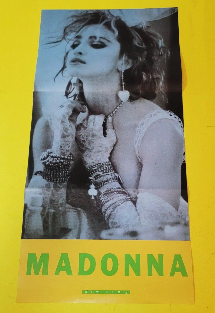 MADONNA 麥當娜 1985年 ～ 新時代雜誌 拉頁海報, 興趣及遊戲, 收藏品及紀念品, 明星周邊 - Carousell
