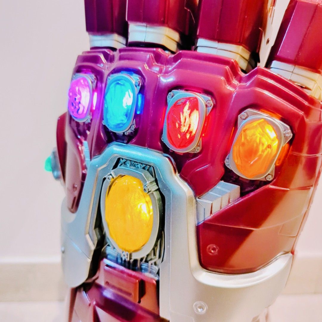 Marvel Avengers Power Gauntlet Legends Series Hasbro, Hobbies & Toys ...