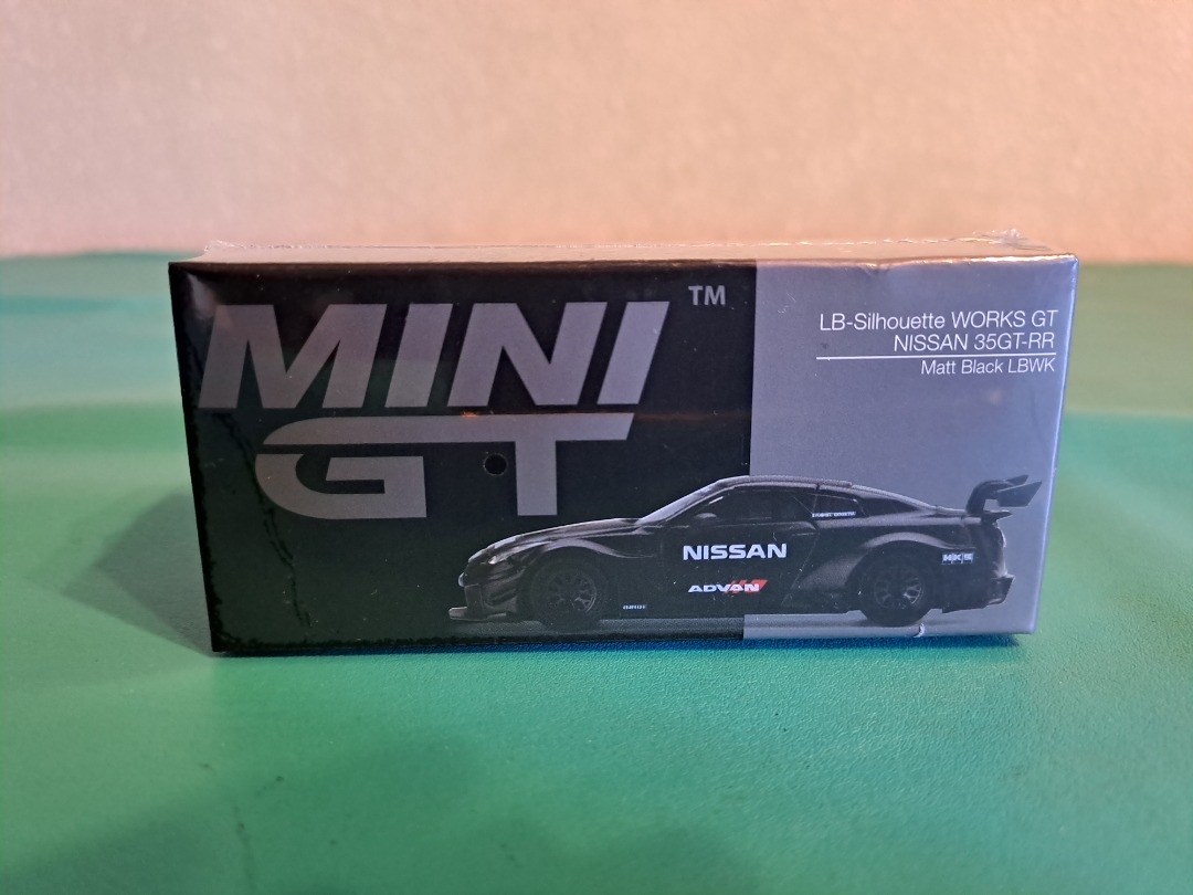 Mini GT #291 LB Silhouette Works NISSAN 35GT-RR (Matt Black), 興趣及遊戲, 玩具 ...