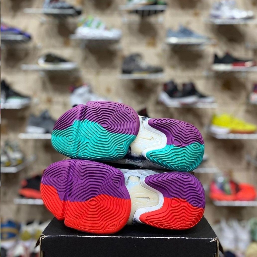 Nike Zoom Rise 2 white purple, Fesyen Pria, Sepatu , Sneakers di Carousell