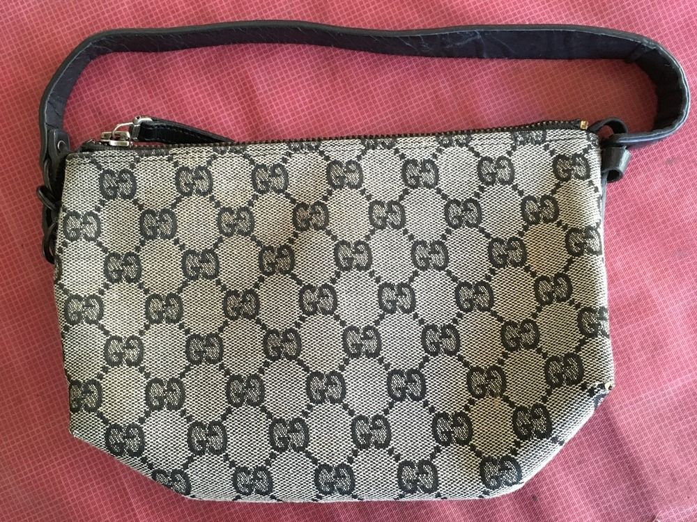 Old Hand Carry Pouch, Women's Fashion, Bags & Wallets, Purses & Pouches ...