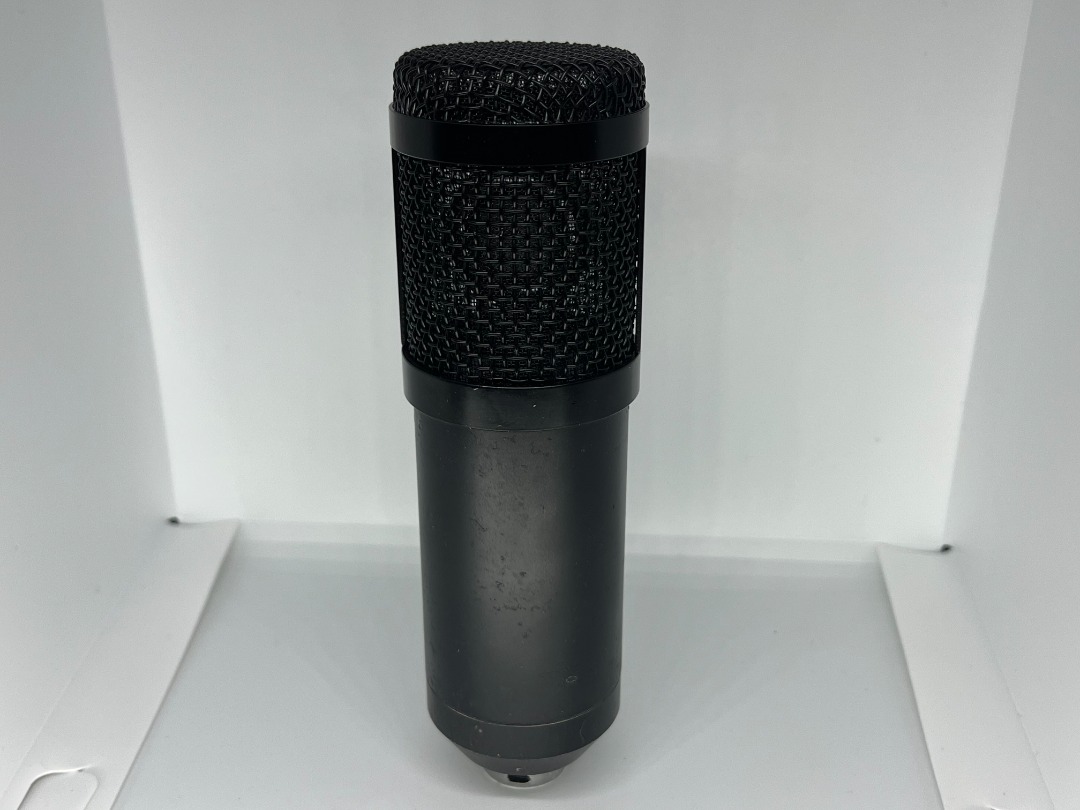 Package Deal Microphone with Phantom power free gaming mouse, Audio ...