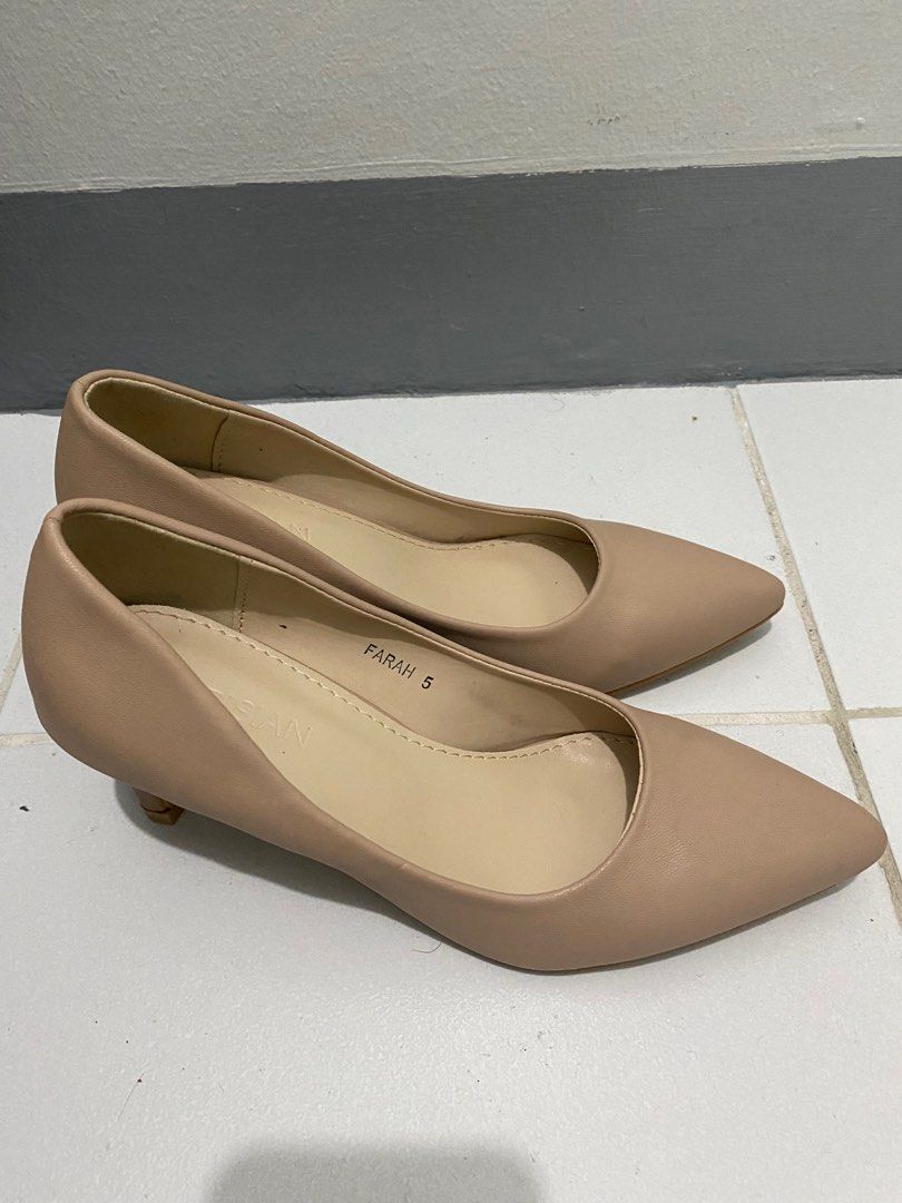 Parisian nude/skin tone heels, Women's Fashion, Footwear, Heels on ...