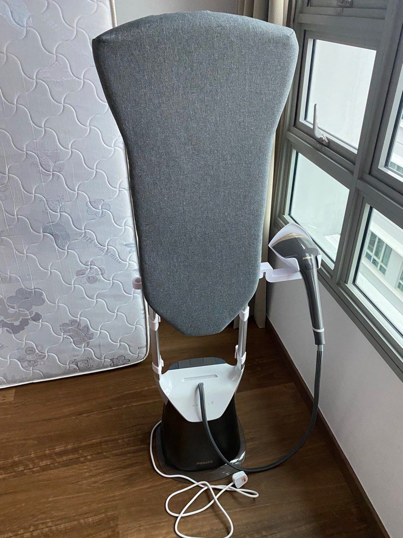 Philips GC628/86 8000 steamer iron, TV & Home Appliances, Irons ...