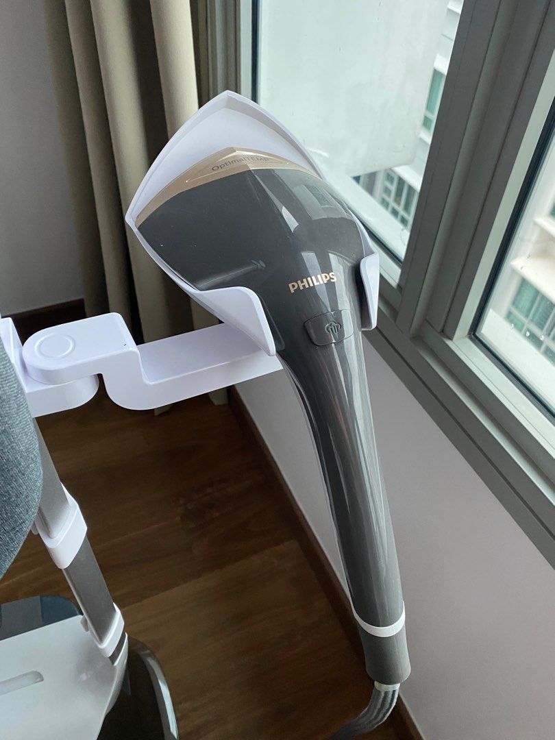 Philips GC628/86 8000 steamer iron, TV & Home Appliances, Irons ...