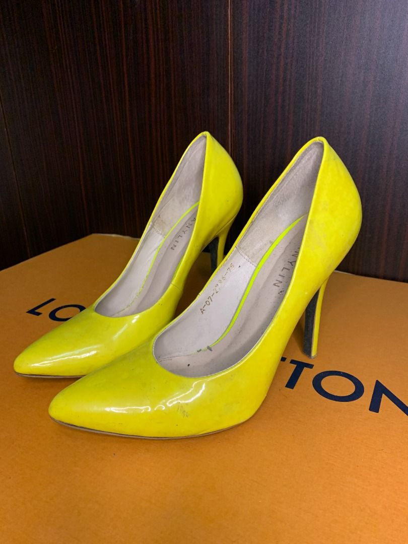 Plain Yellow Stilettos/High Heels, Women's Fashion, Footwear, Heels on ...