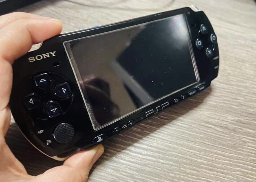 Psp 3000 matte black 1st owner nonissue full ofngames ready to play pm ...