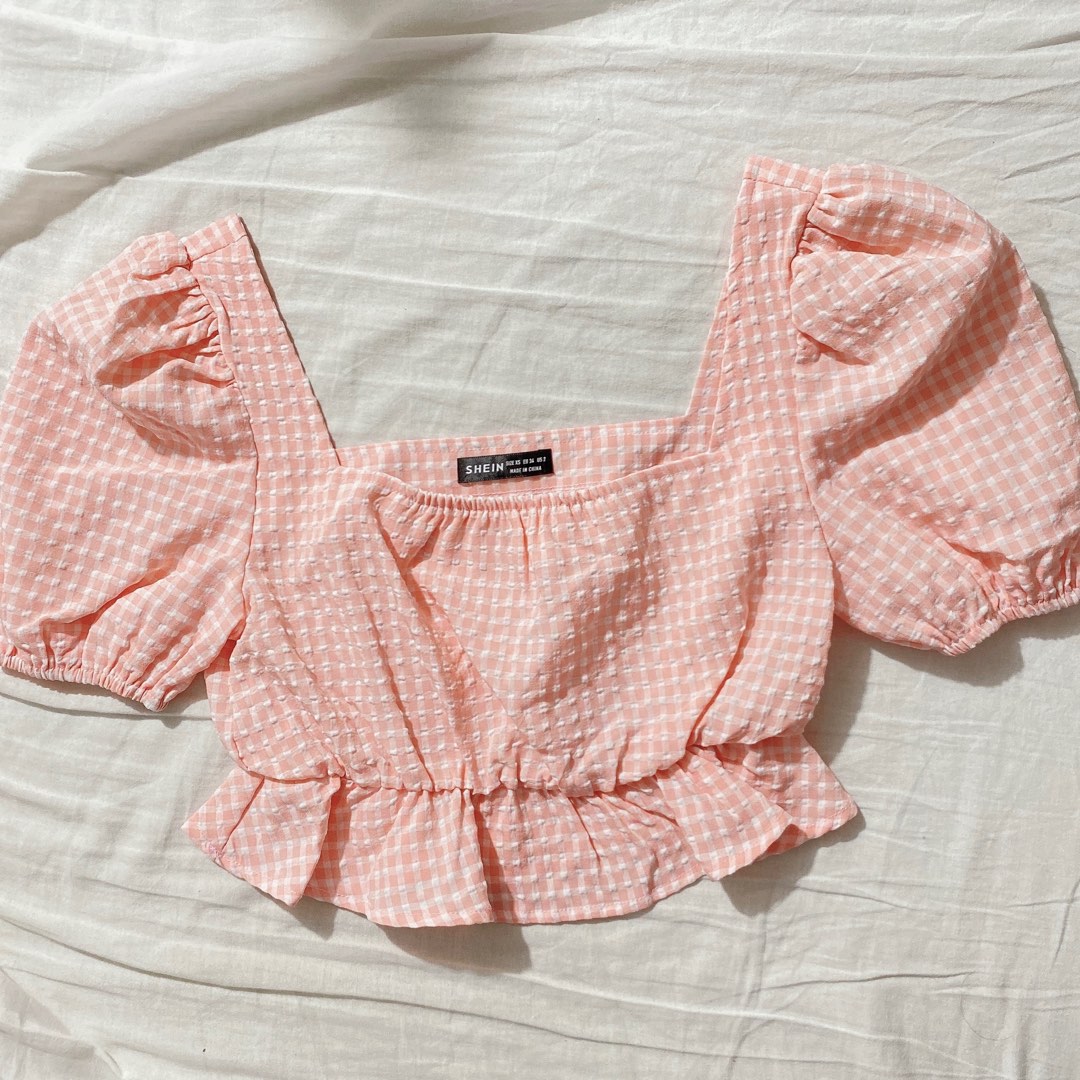 Puff Sleeve Crop Top, Women's Fashion, Tops, Blouses on Carousell