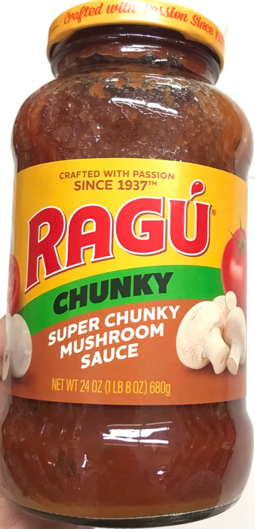 Ragu Super Chunky Mushroom Sauce 680g, Food & Drinks, Packaged ...