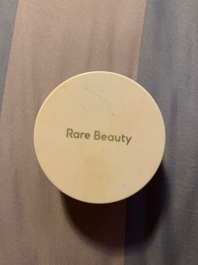 Rare Beauty Loose Powder, Beauty & Personal Care, Face, Makeup on Carousell