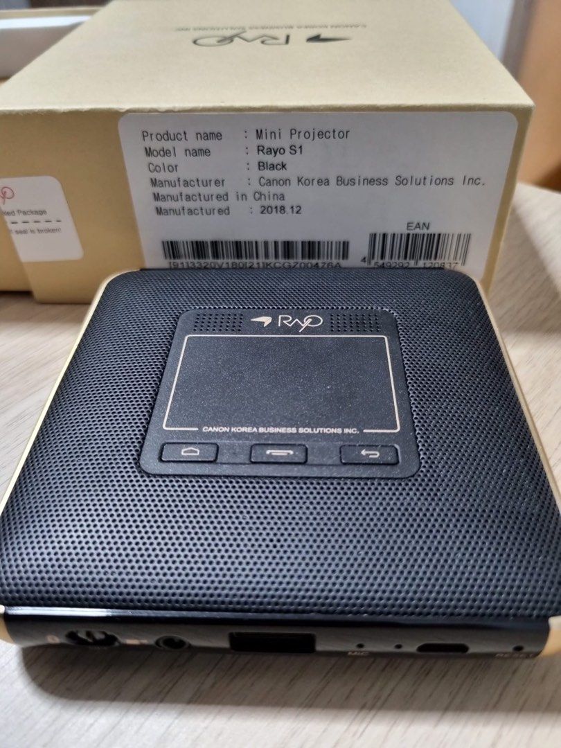 Rayo S1 mini projector, TV & Home Appliances, TV & Entertainment ...