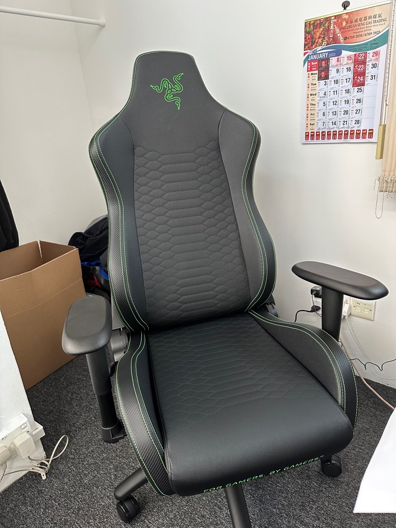 Razer iskur, Furniture & Home Living, Furniture, Chairs on Carousell
