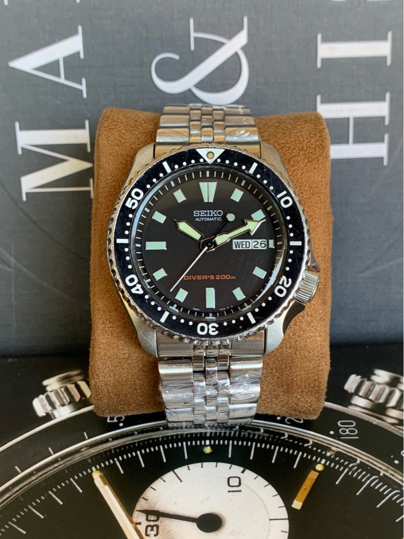 Seiko SKX399, Men's Fashion, Watches & Accessories, Watches on Carousell