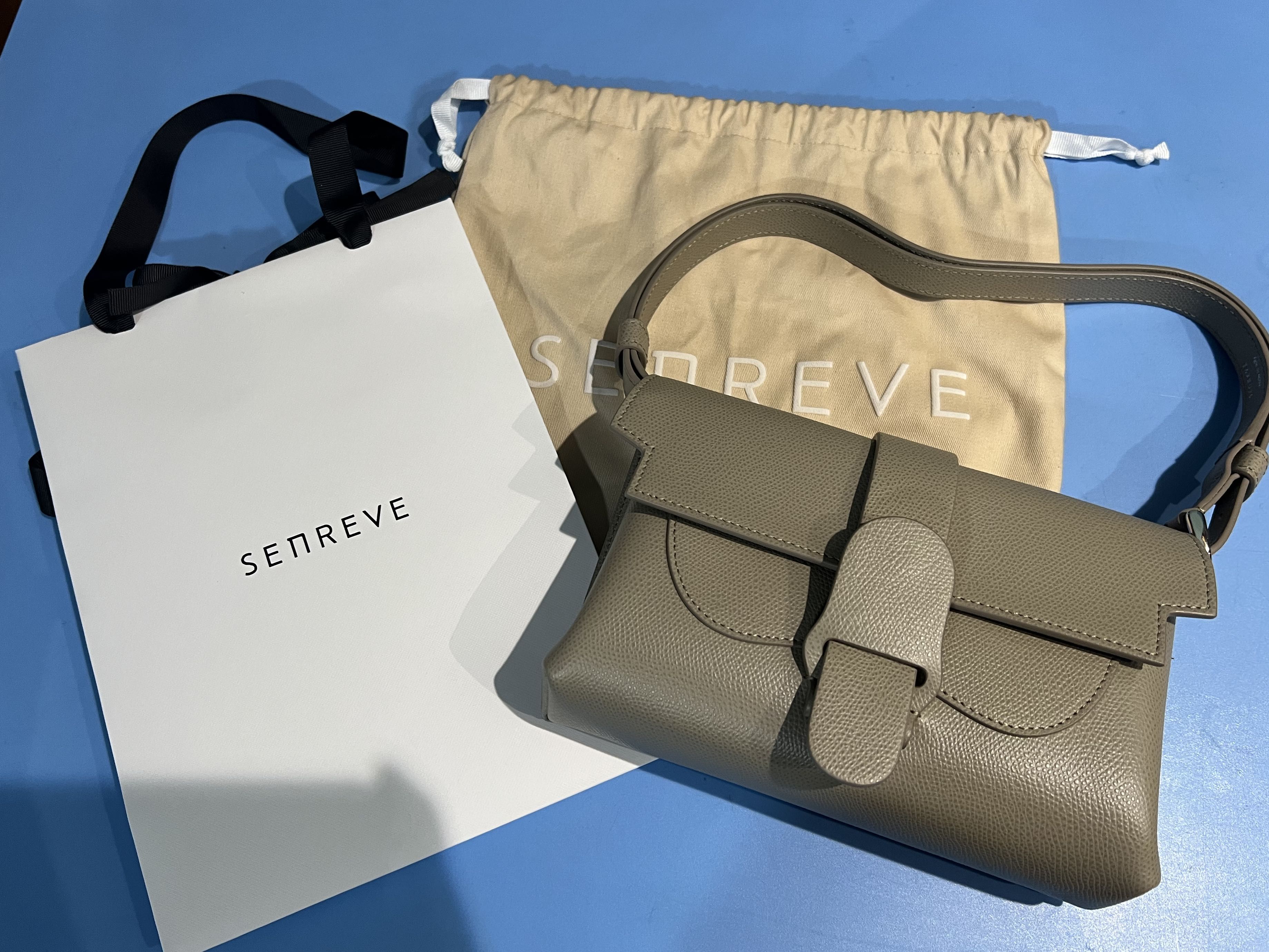 SENREVE ARIA BELT BAG (Sand Pebbled), Women's Fashion, Bags & Wallets ...