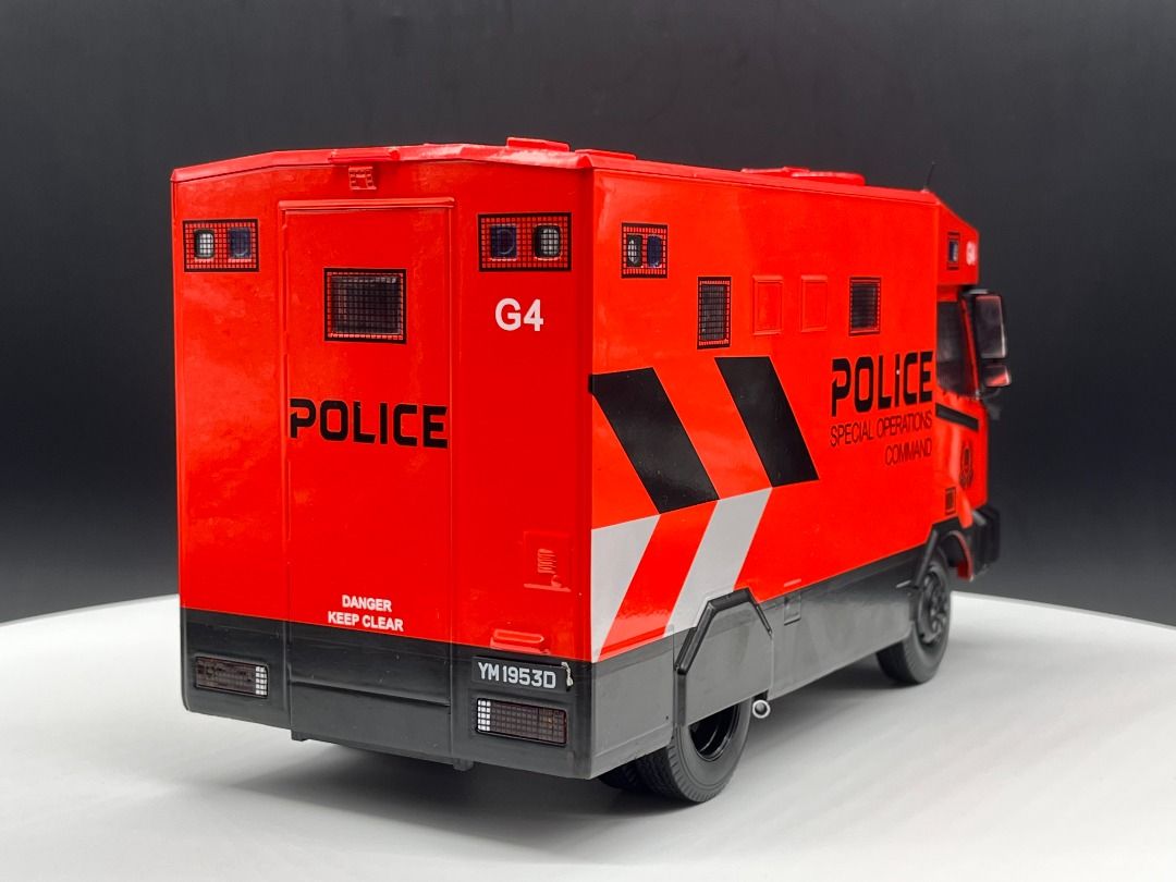Singapore Police Force (SPF) Tactical Vehicle Model (1:24), Hobbies ...