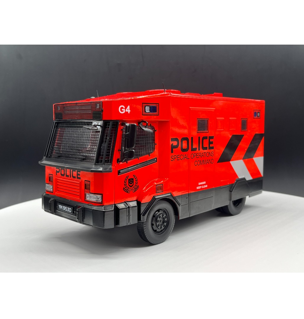 Singapore Police Force (SPF) Tactical Vehicle Model (1:24), Hobbies ...