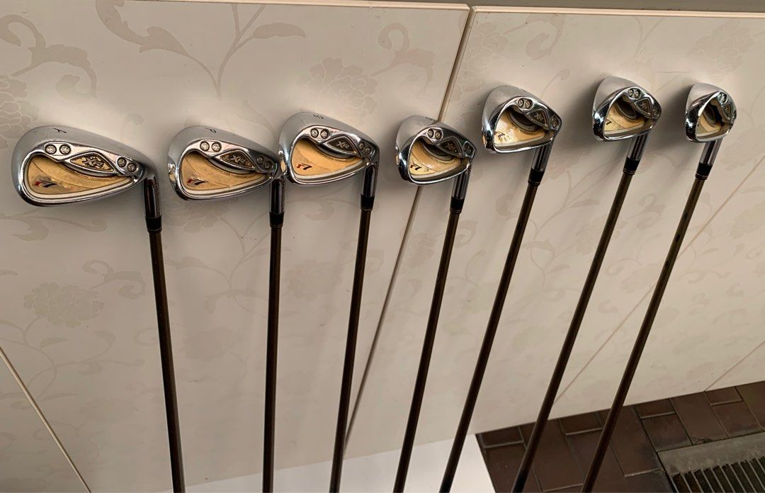 Taylor Made R7 Iron Set, Sports Equipment, Sports & Games, Golf on ...