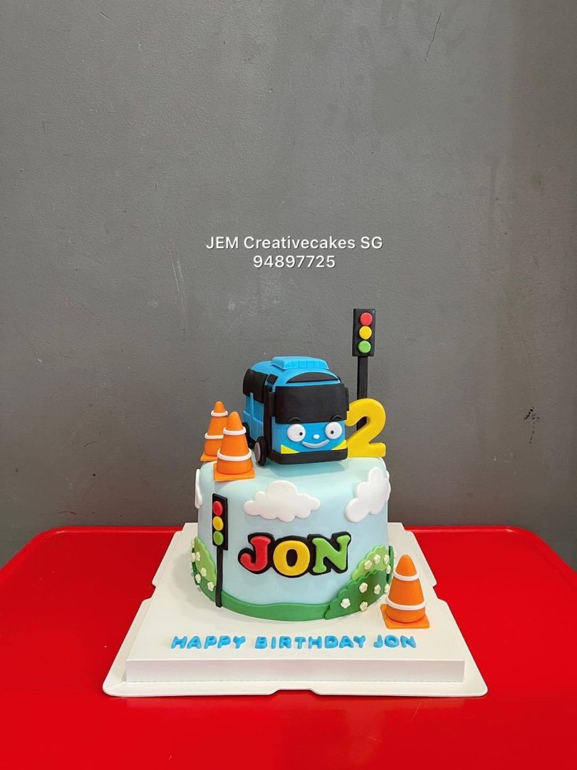 Tayo bus cake, Food & Drinks, Homemade Bakes on Carousell