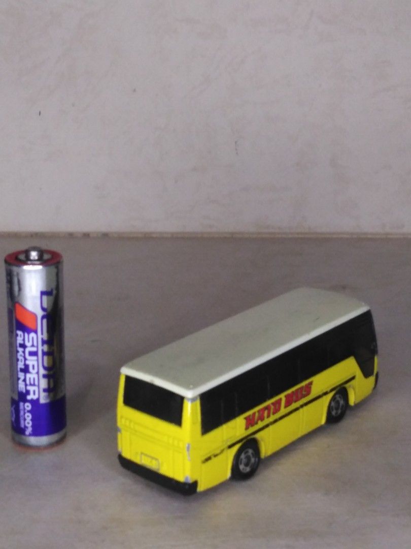 Tomica Isuzu super Hi-decker bus, Hobbies & Toys, Toys & Games on Carousell