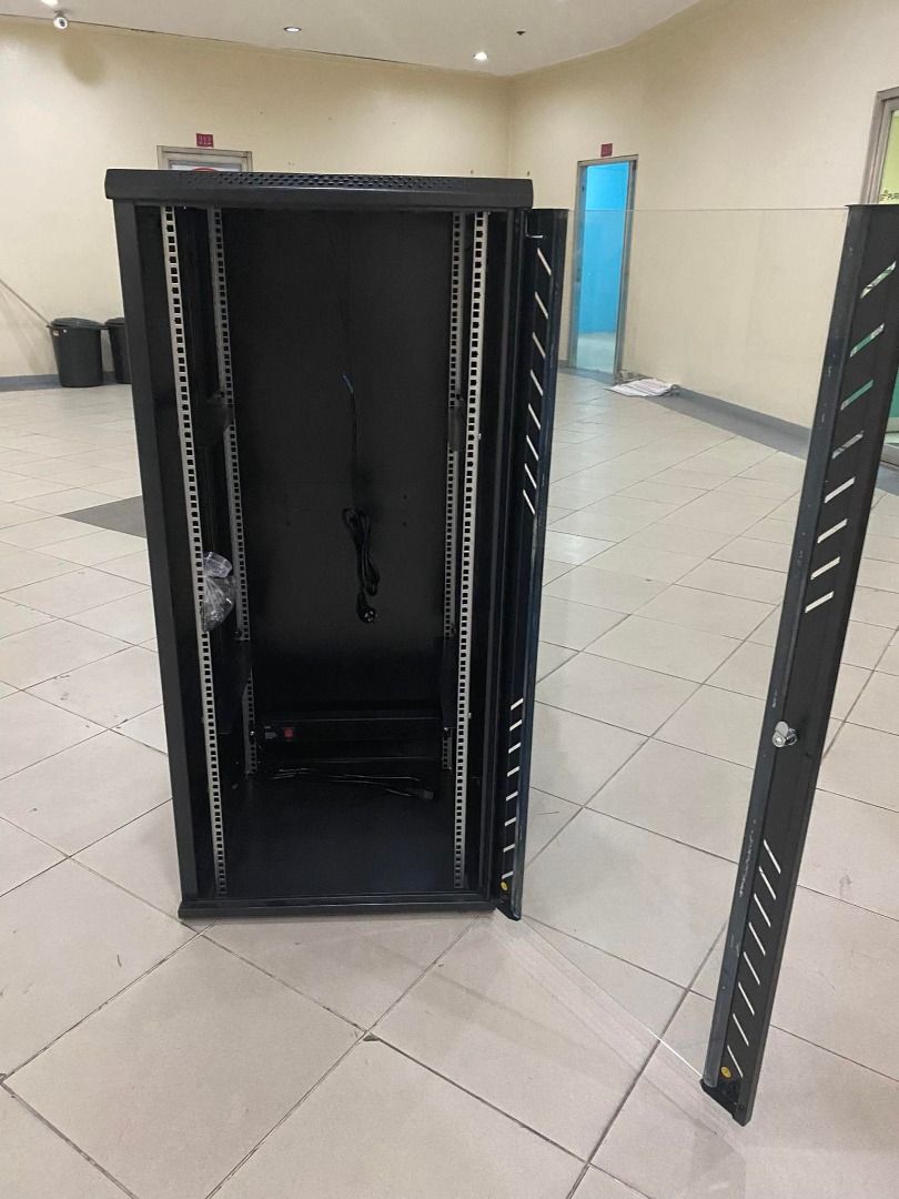 Tuffrack 27U Wallmounted Data Cabinet W=600x D=590x H=4.5FT Glass Doors ...
