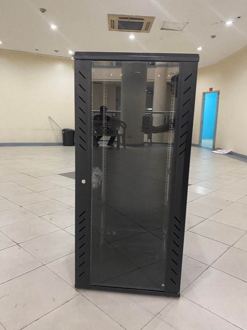 Tuffrack 27U Wallmounted Data Cabinet W=600x D=590x H=4.5FT Glass Doors ...