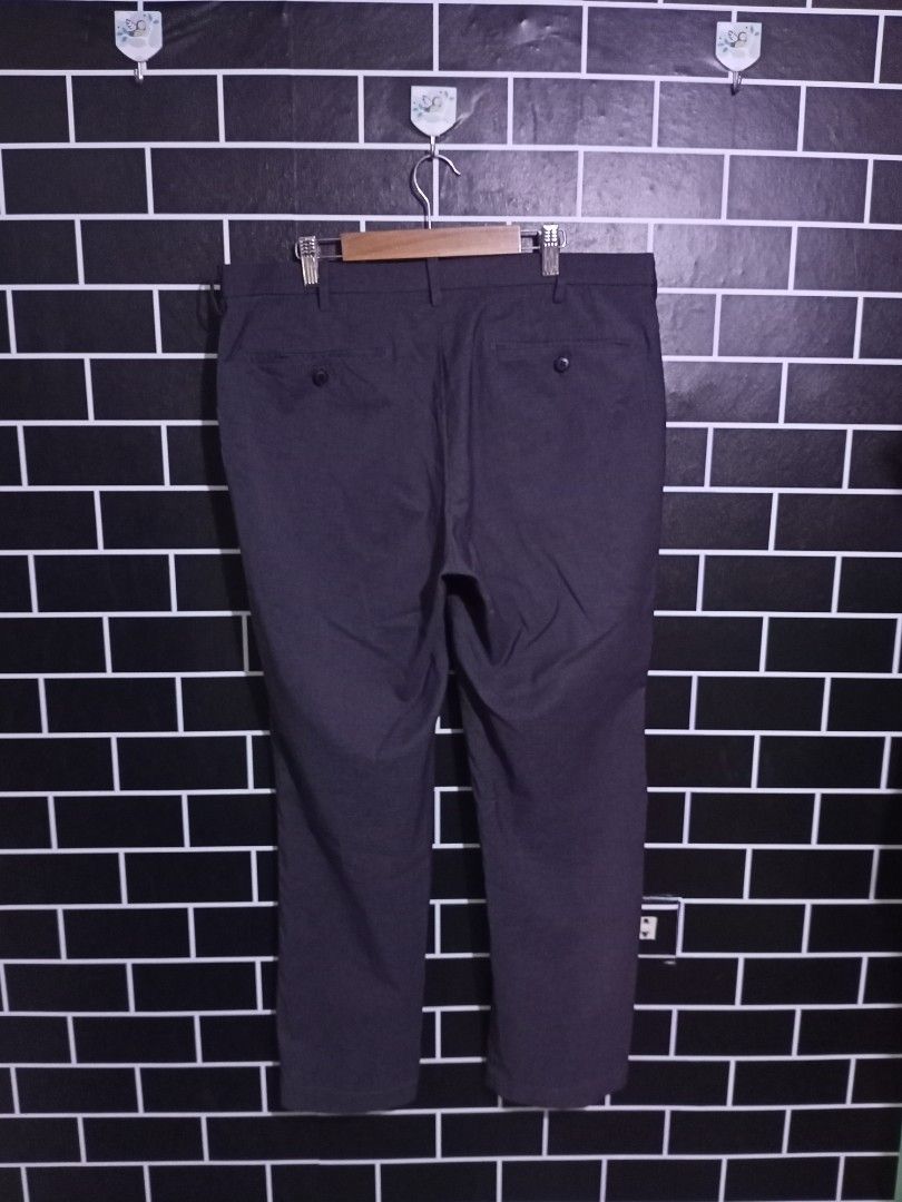 Uniqlo Ultra Light Pants, Men's Fashion, Bottoms, Trousers on Carousell