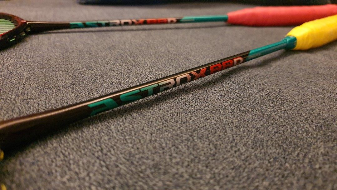 Yonex Astrox 88D 1st Gen (Ruby Red/Emerald Green), Sports Equipment ...