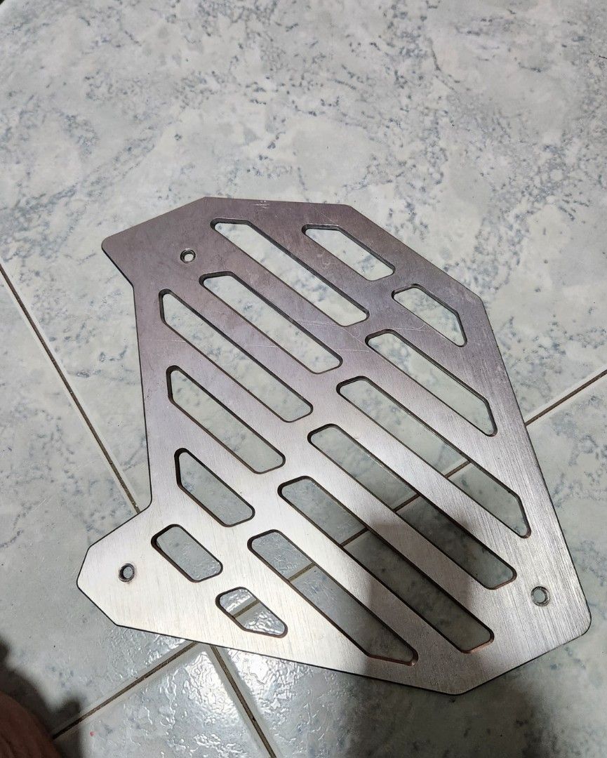 Aerox Radiator Cover, Motorcycles, Motorcycle Accessories on Carousell
