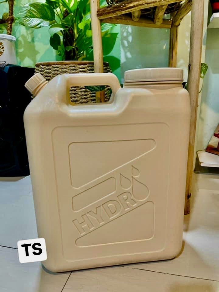 Aesthetic water container 5gallons/20L, TV & Home Appliances, Kitchen ...