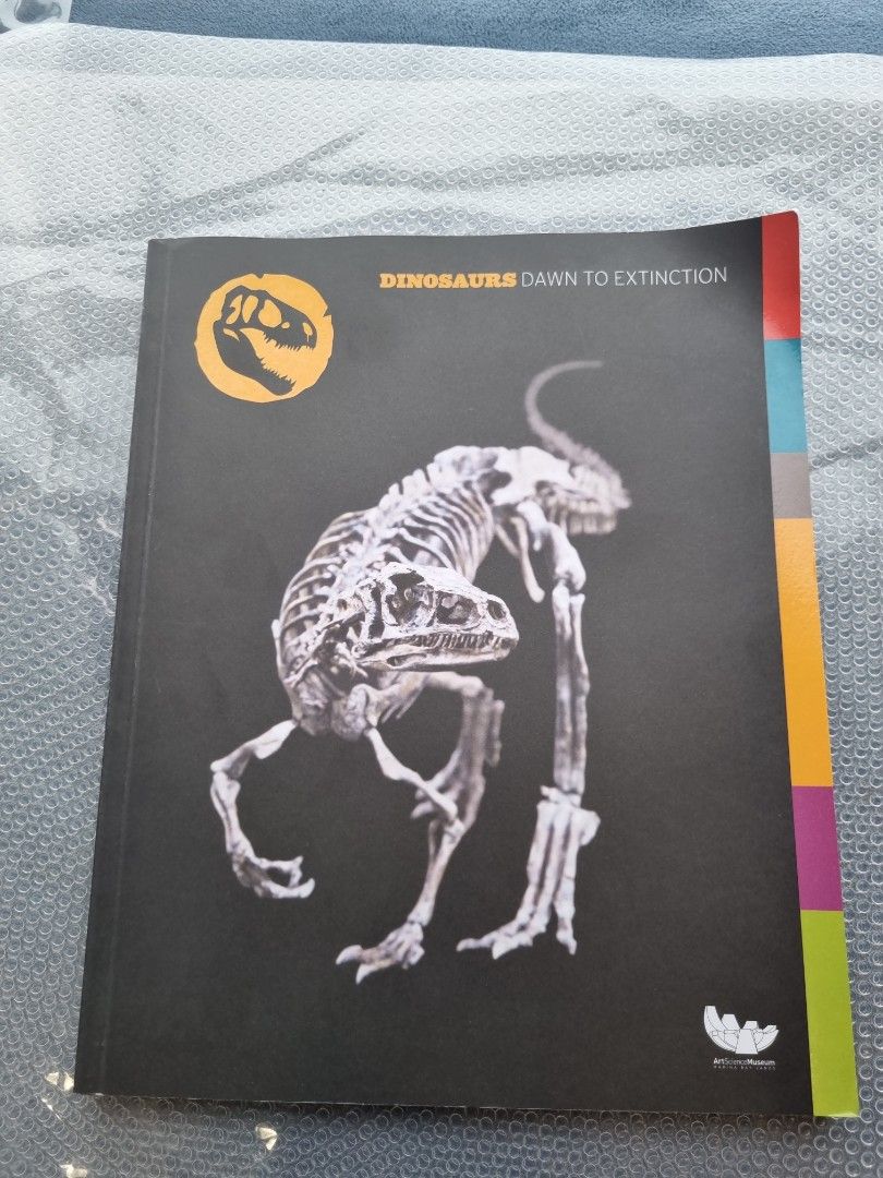Art Science Museum: Dinosaurs Dawn To Extinction, Hobbies & Toys, Books ...