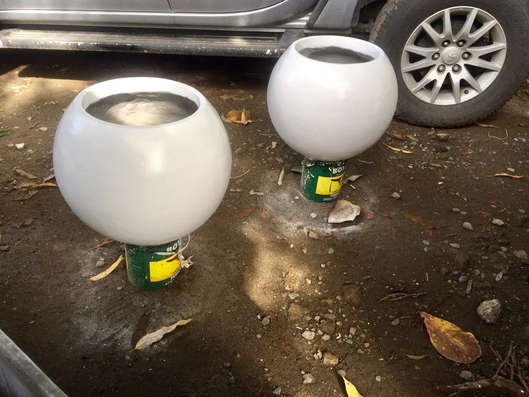 Balloon Pots, Furniture & Home Living, Gardening, Pots & Planters on ...