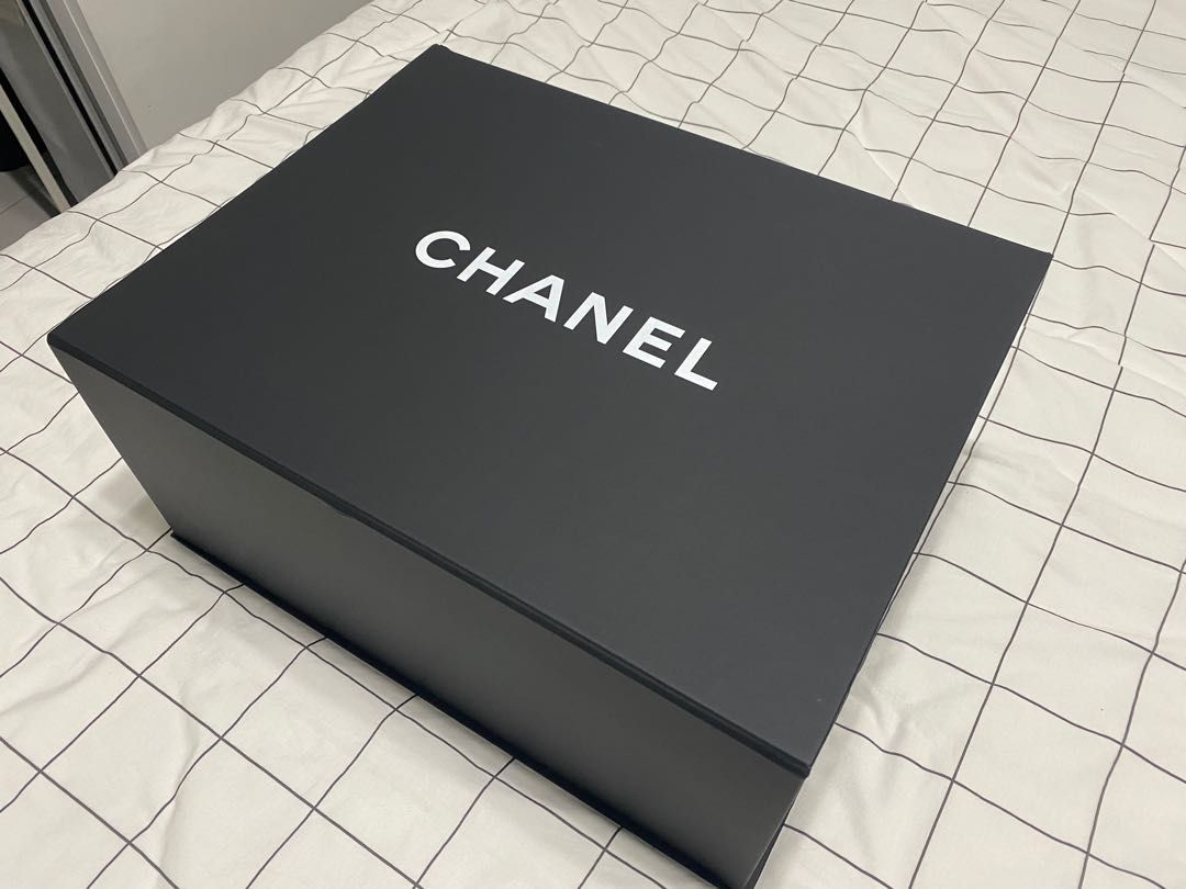Chanel empty magnetic hard box, Luxury, Bags & Wallets on Carousell