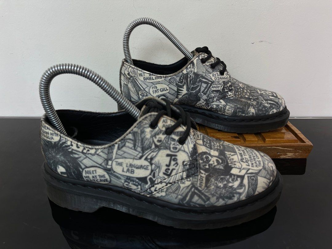 DR MARTENS 1461 / Uk 3, Women's Fashion, Footwear, Boots on Carousell