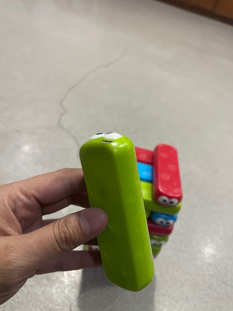 ELC Bugs Building Jenga Tower Uno Stacko, Bayi & Anak, Mainan & Baby ...